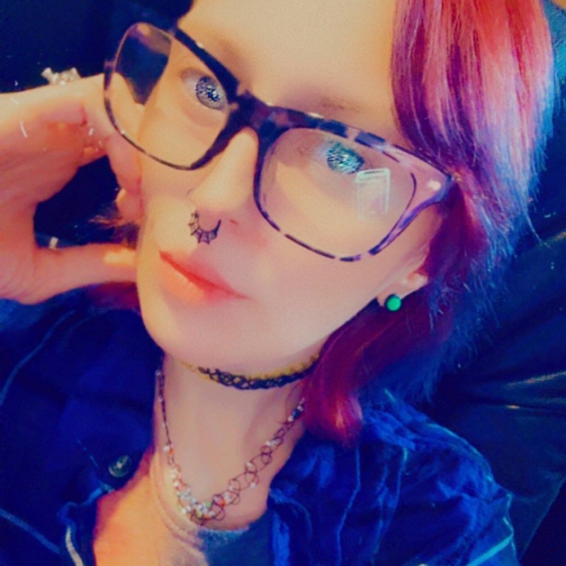 Sweet Sapphire🖤 (@madamgreeneyes) | Snapchat Stories, Spotlight & Lenses