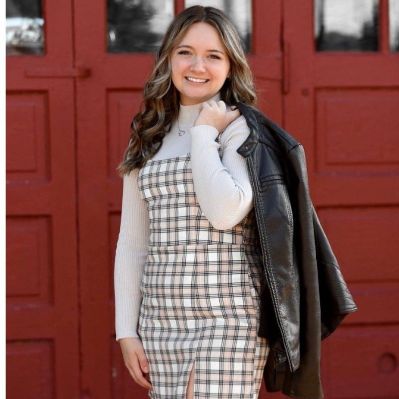 Maddie Jarrett(@maddie_ella23) | สตอรี่ Snapchat ตลอดจน Spotlight และเลนส์