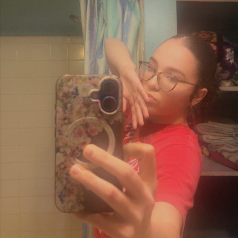 Madi (@madi.renee2025) | Snapchat Stories, Spotlight & Lenses