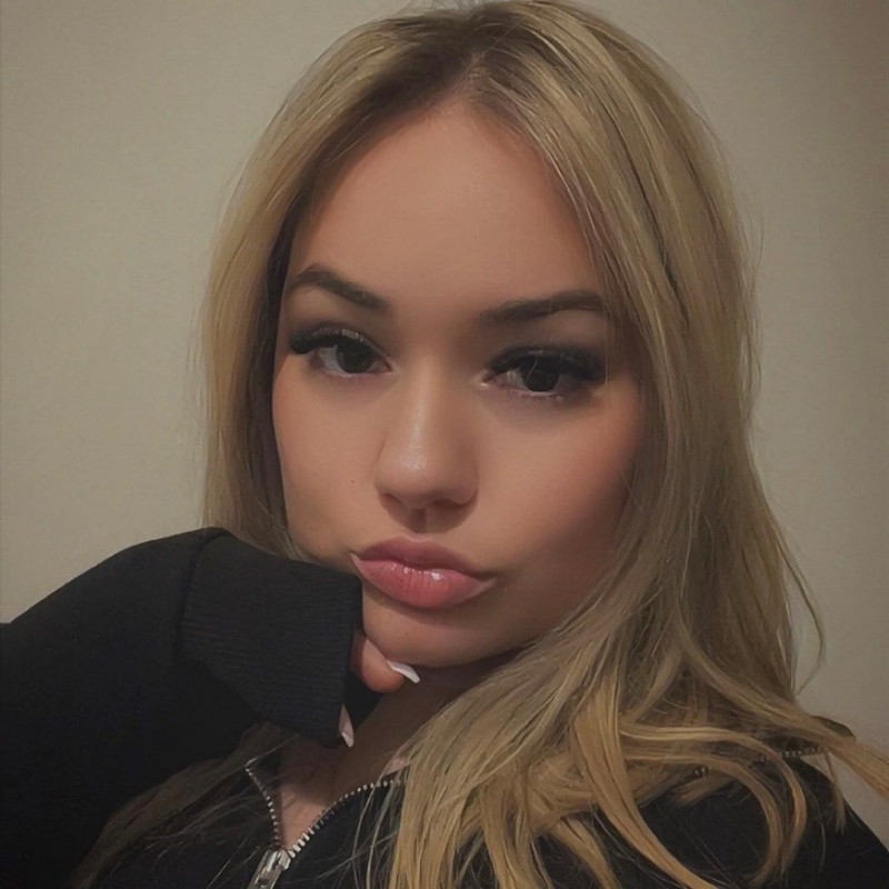 Madi (@madi2aaa) | Snapchat Stories, Spotlight & Lenses