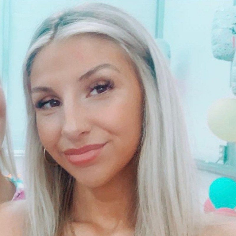 Madi M. (@madi_morgano) | Snapchat Stories, Spotlight & Lenses