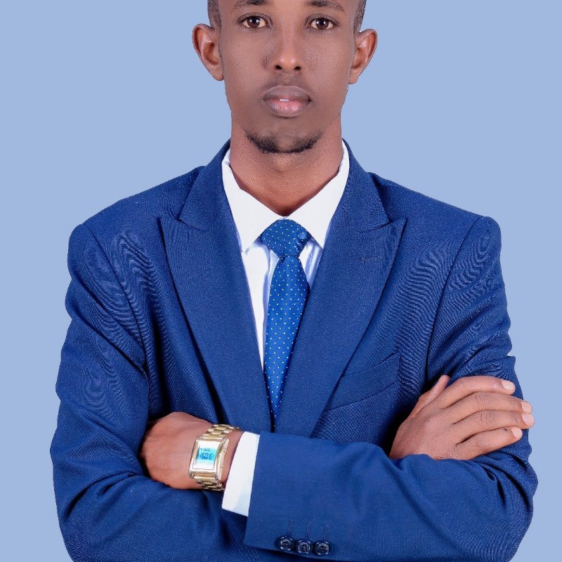 Mahad Osman Mohamud (@mahadisman) | Snapchat Stories, Spotlight & Lenses