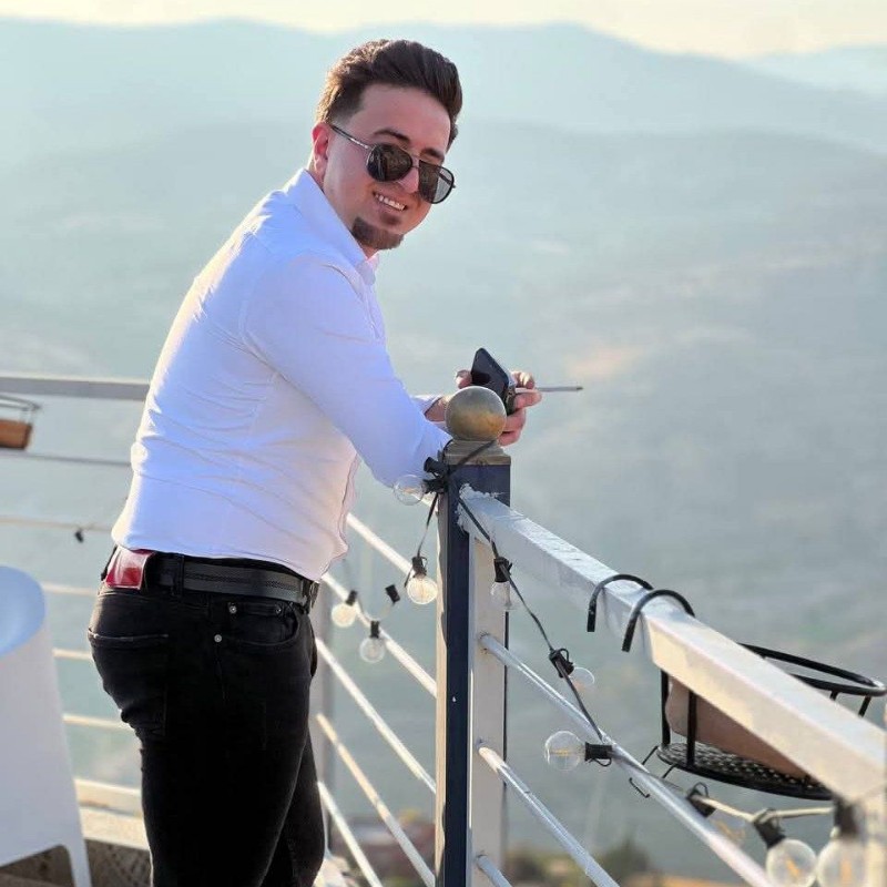 محمود الشقران (@mahmouda_lsh1) | Snapchat Stories, Spotlight & Lenses