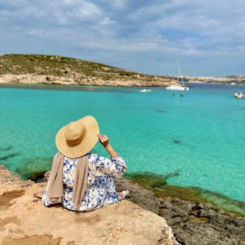 Mah Ali (@mahroor_ali) | Snapchat Stories, Spotlight & Lenses