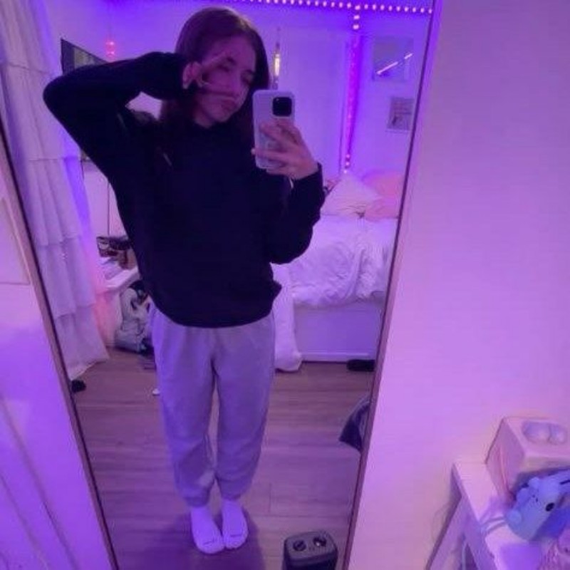 Maia (@maiaa_thomas) | Snapchat Stories, Spotlight and Lenses