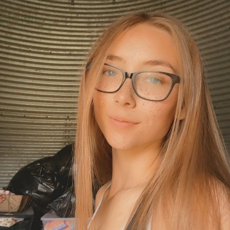 karlie (@main_queen228) | Snapchat Stories, Spotlight & Lenses