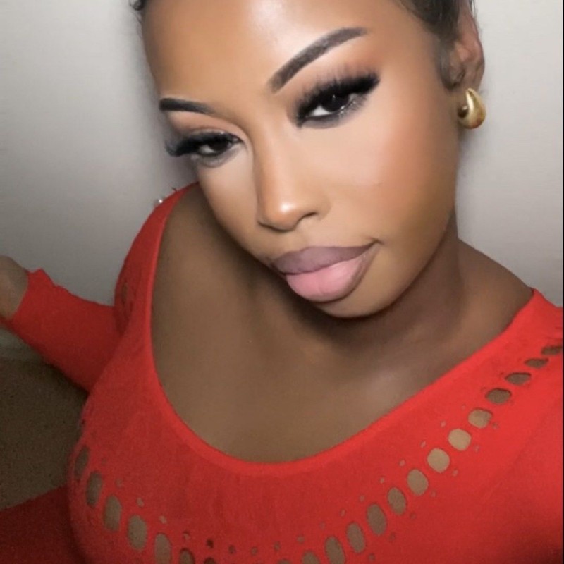 Layla (@makeupbylaylaa) | Snapchat Stories, Spotlight & Lenses