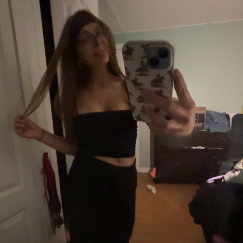 Malorie🏈🏐 (@malorie_laf) | Snapchat Stories, Spotlight & Lenses