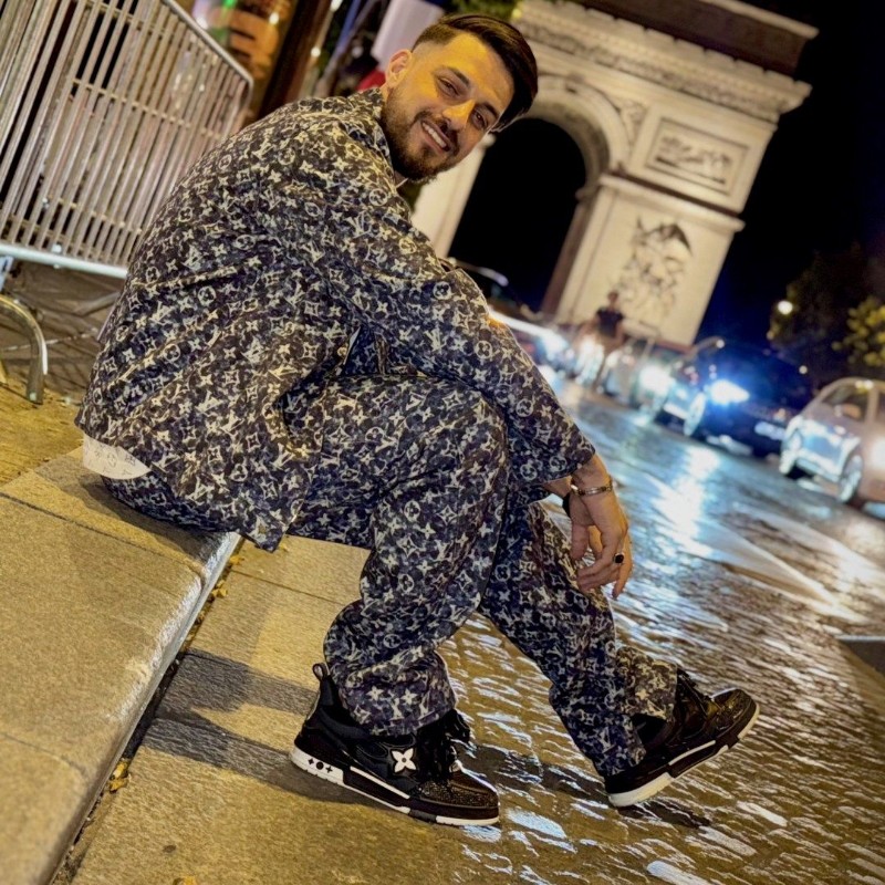 𝓜𝓪𝓵𝓼𝓲 a paris 🇫🇷 (@malsi_officiel) | Snapchat Stories, Spotlight & Lenses