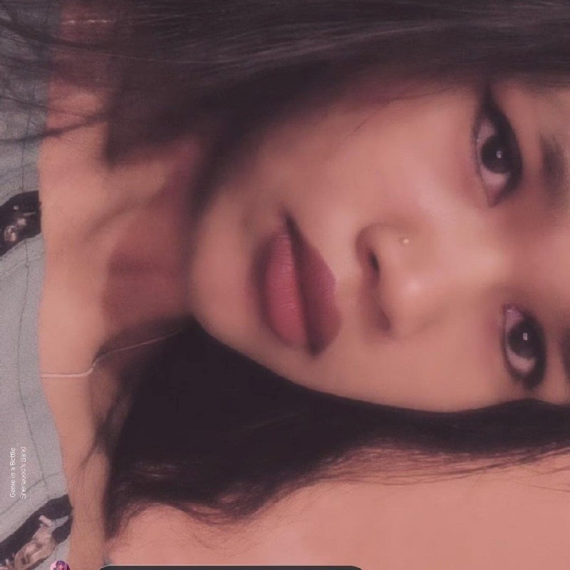 ~Anshika ⚡ (@mangoseenu) | Snapchat Stories, Spotlight and Lenses