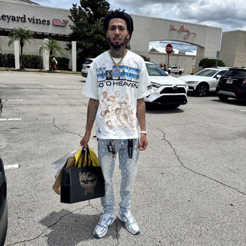 Manman (@manman.zach3x) | Snapchat Stories, Spotlight & Lenses