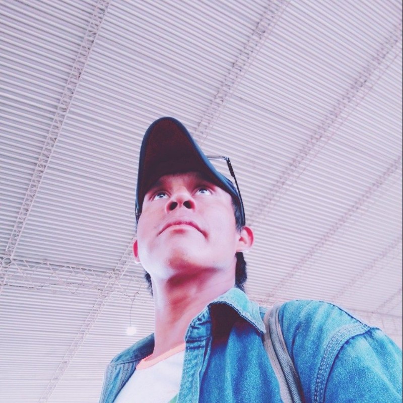 Marco L.Ch (@marcoluischarup) | Snapchat Stories, Spotlight & Lenses