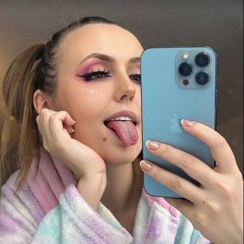 Maria Morgan (@maria_morga2025) | Snapchat Stories, Spotlight & Lenses