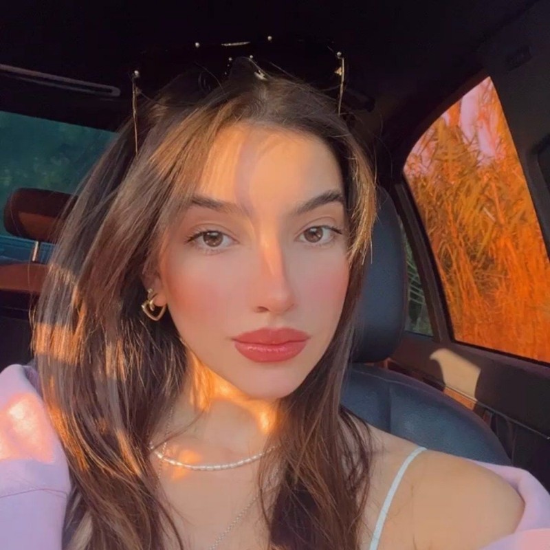 Maria Rameh (@mariarameh) | Snapchat Stories, Spotlight & Lenses