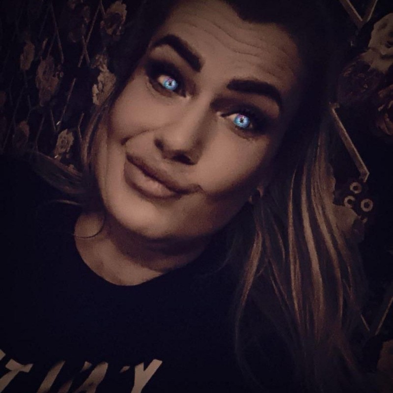 Marieke Van i (@mariekeepiet) | Snapchat Stories, Spotlight & Lenses