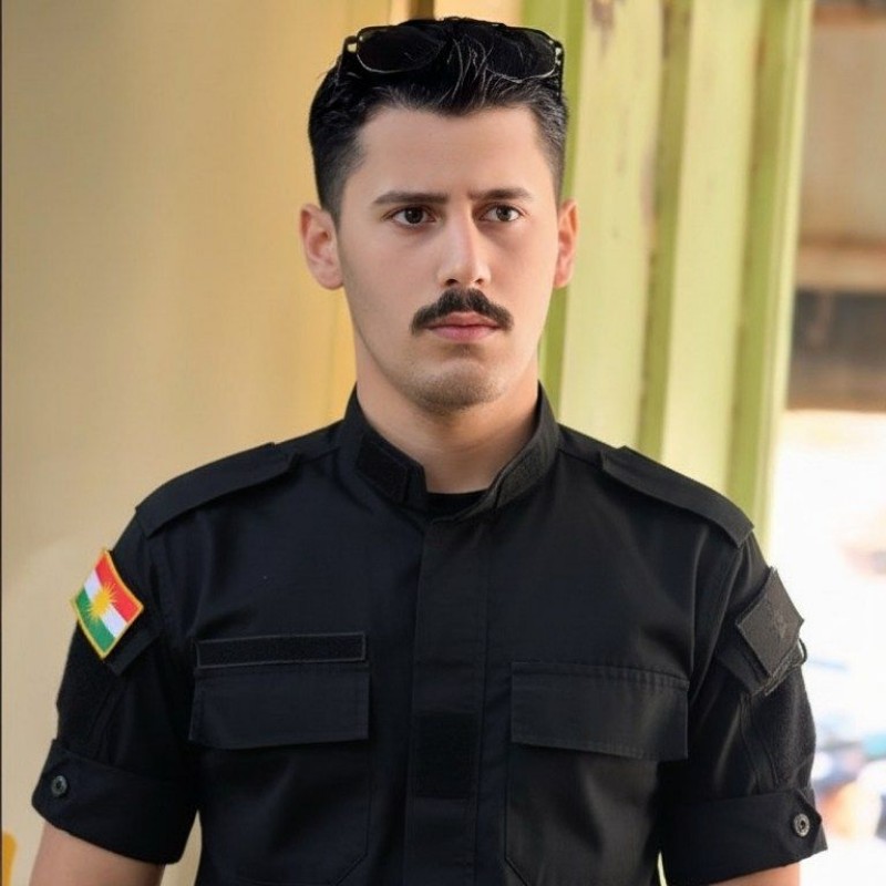 مریوان 𓆩🖤⃤𓆪 (@mariwan_74) | Snapchat Stories, Spotlight & Lenses