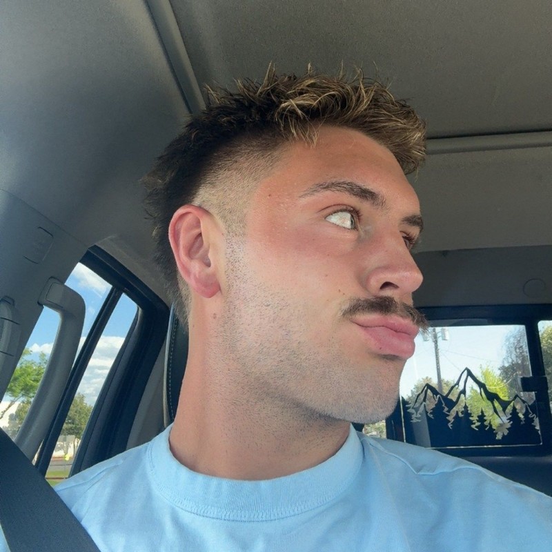 mason (@masnmathis) | Snapchat Stories, Spotlight & Lenses