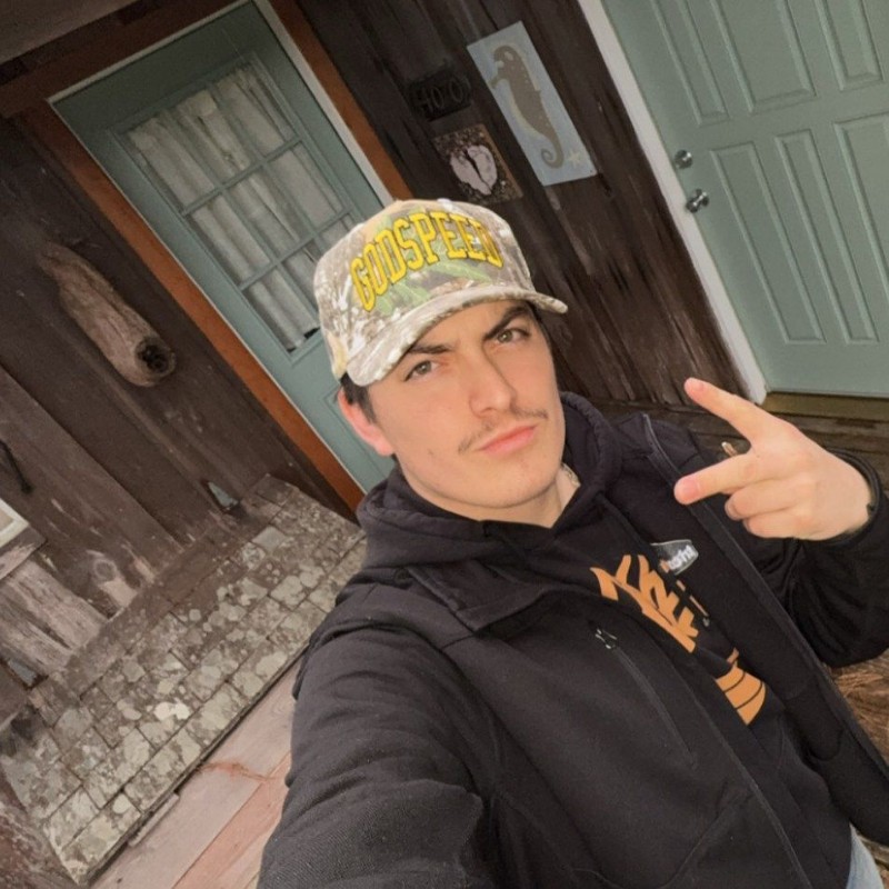 Mason Massa (@masonmassa_05) | Snapchat Stories, Spotlight & Lenses