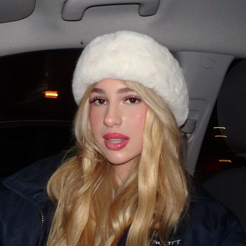 mathildekst (@mathilde-kst) | Snapchat Stories, Spotlight & Lenses