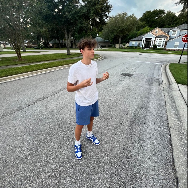 Matt (@matt.murray33) | Snapchat Stories, Spotlight & Lenses