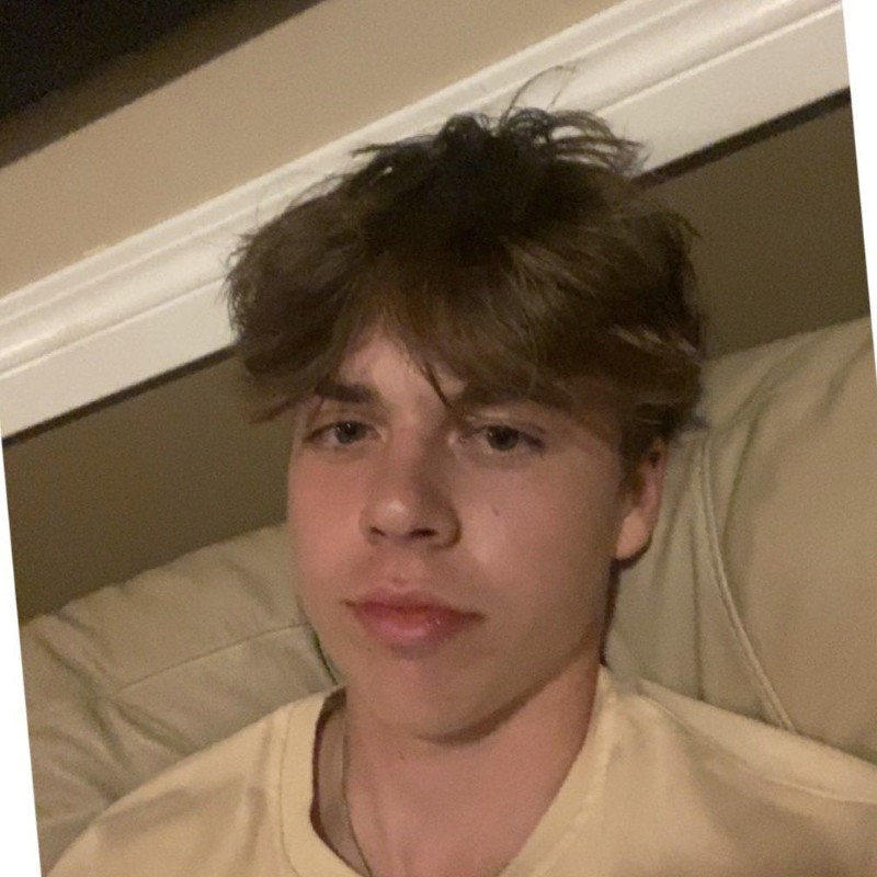 Matt (@matt_dai) | Snapchat Stories, Spotlight & Lenses