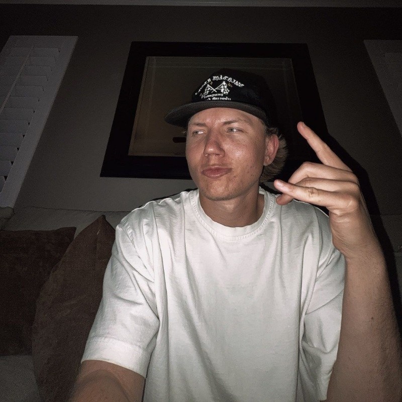 matt dalton (@mattdaltontv) | Snapchat Stories, Spotlight & Lenses