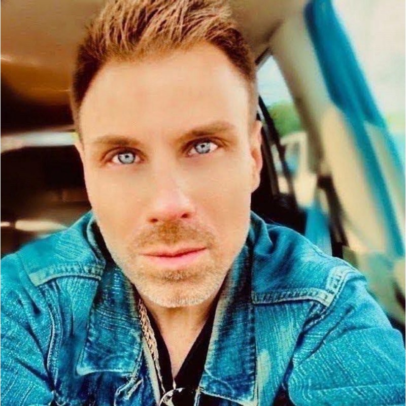 Matthew (@matthewstefan) | Snapchat Stories, Spotlight & Lenses