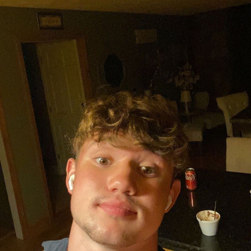 Matty (@mattybw23) | Snapchat Stories, Spotlight & Lenses