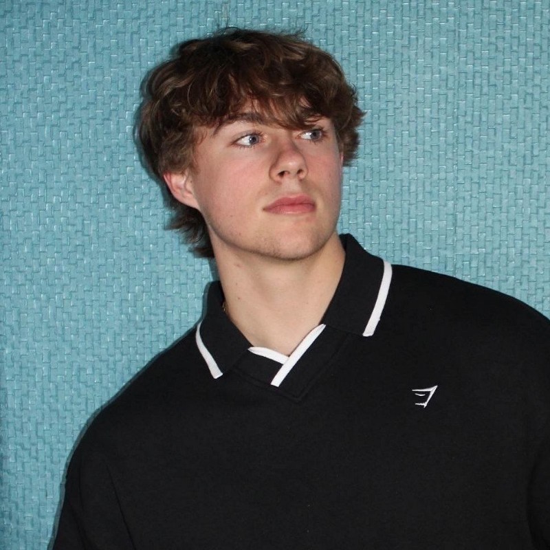 Max Williams (@max.williams15) | Snapchat Stories, Spotlight & Lenses