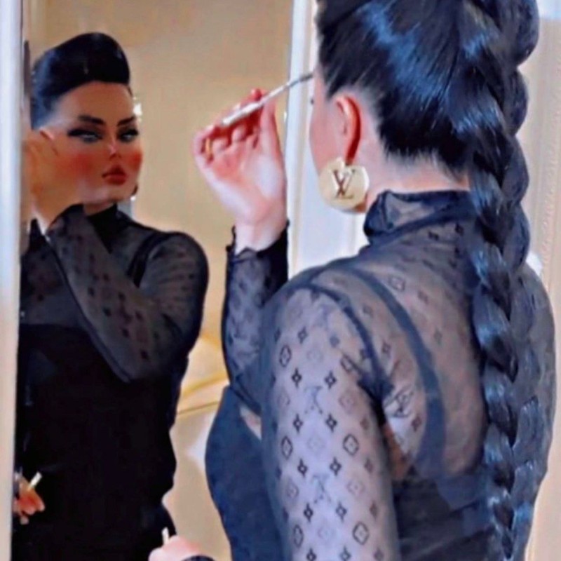 Mashael Bin Hamad (@meesh1otb) | Snapchat Stories, Spotlight & Lenses