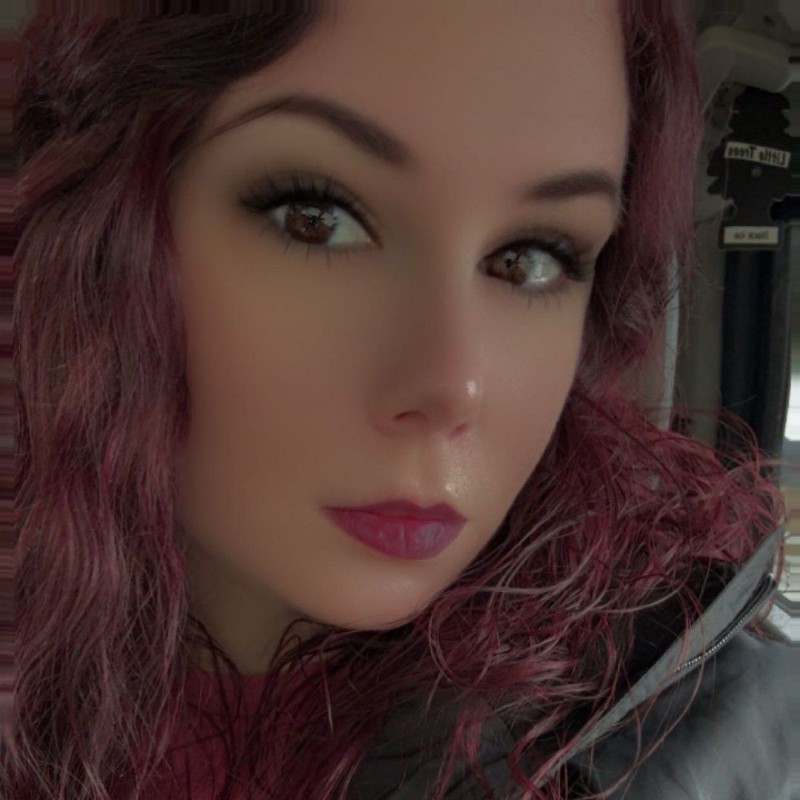 Megan Marie (@meganriddle) | Snapchat Stories, Spotlight & Lenses