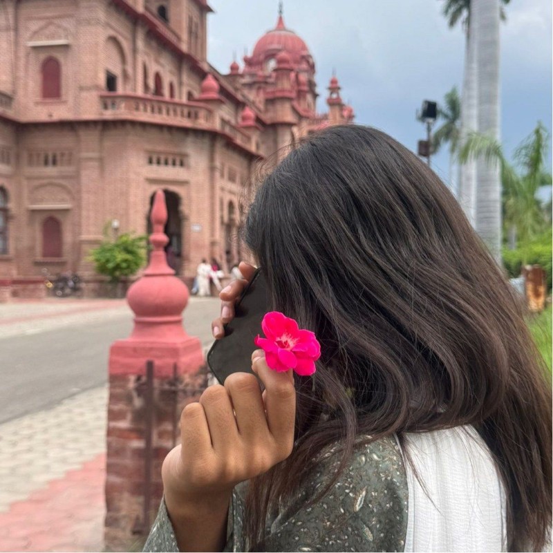 ਮਹਿਕ ਗਿੱਲ (@mehakgillz315) | Snapchat Stories, Spotlight & Lenses