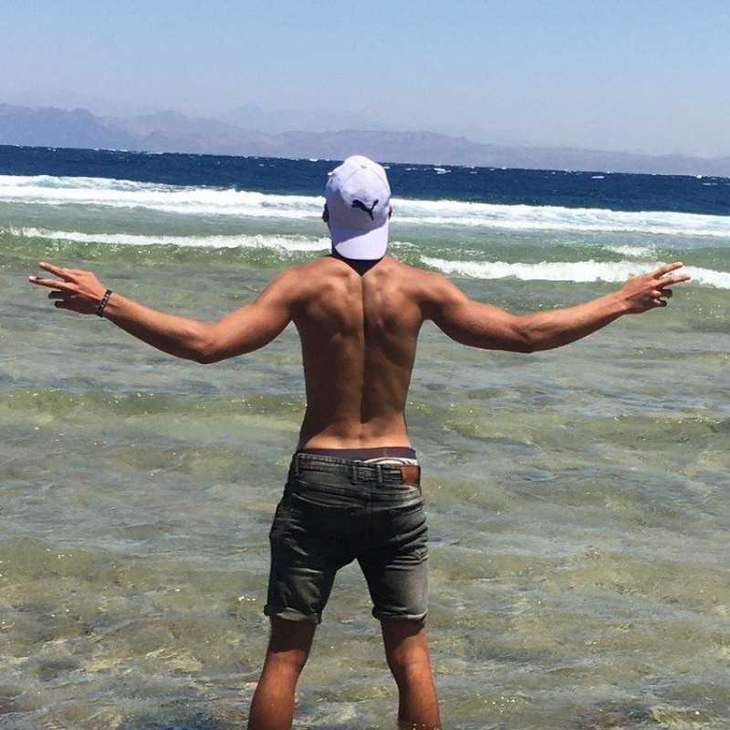 Menoz ♉️ (@menoz995) | Snapchat Stories, Spotlight & Lenses