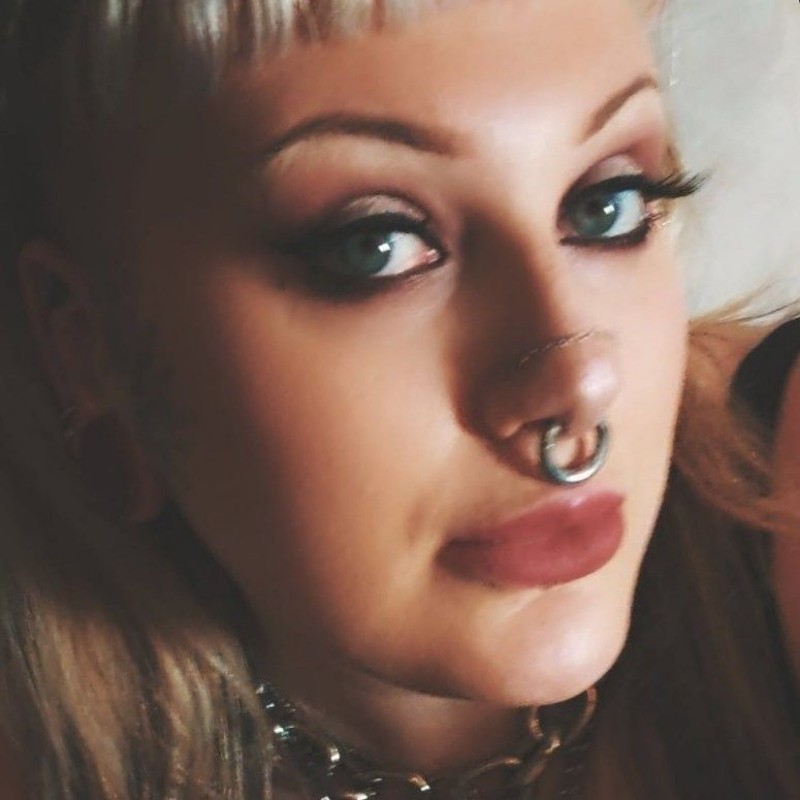 Mermaid Curves (@mermaidcurves) | Snapchat Stories, Spotlight & Lenses