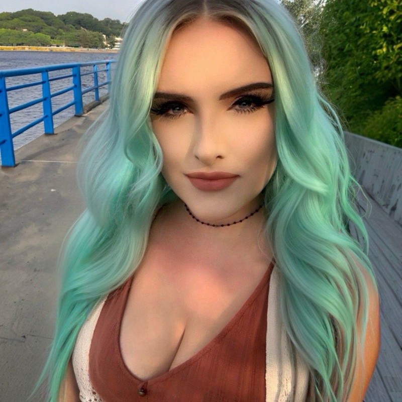 Mariah 🌸 (@mermaidria) | Snapchat Stories, Spotlight & Lenses