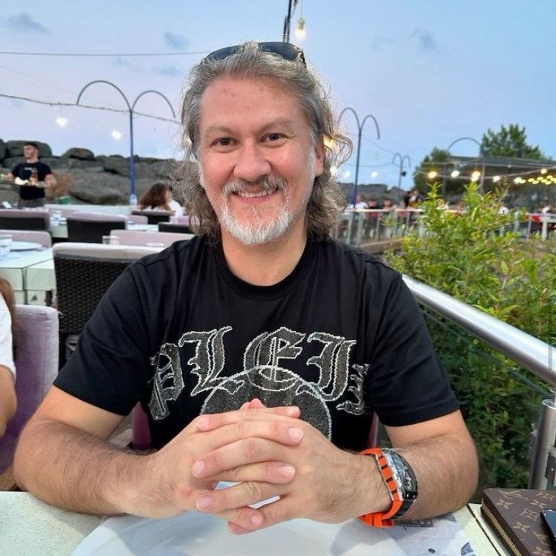 George H Mescroft (@mescroft) | Snapchat Stories, Spotlight & Lenses