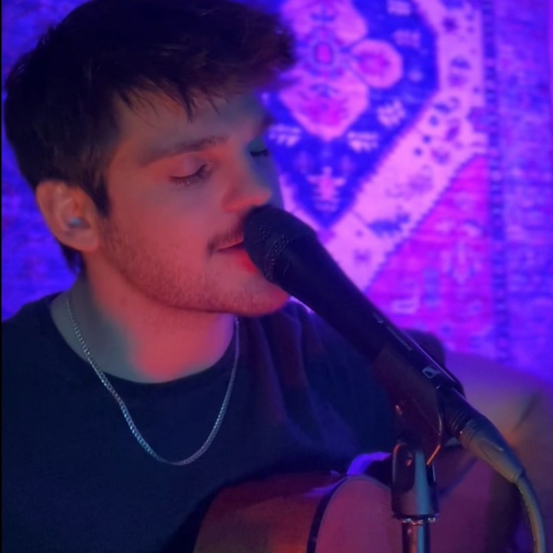 Matt (@mhoffman98) | Snapchat Stories, Spotlight & Lenses