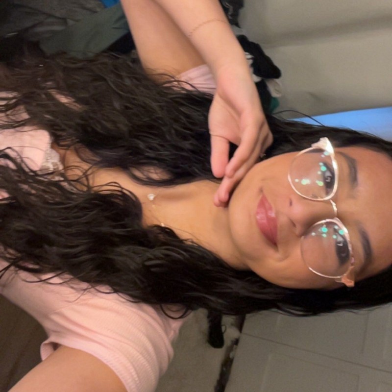 Mia (@mia_hoova) | Snapchat Stories, Spotlight & Lenses