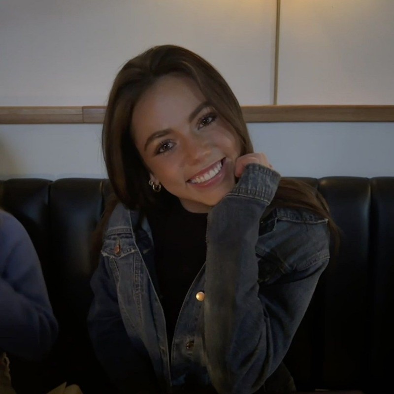 Mia Guide (@miaguide) | Snapchat Stories, Spotlight & Lenses