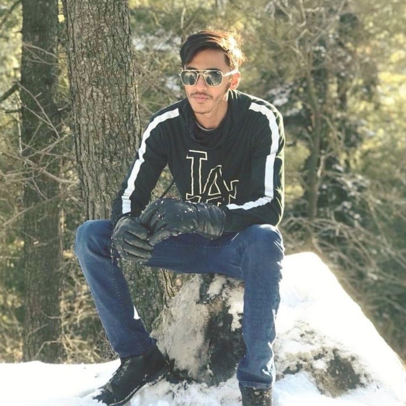 US_Man 🙂 (@mian-usman0006) | Snapchat Stories, Spotlight & Lenses