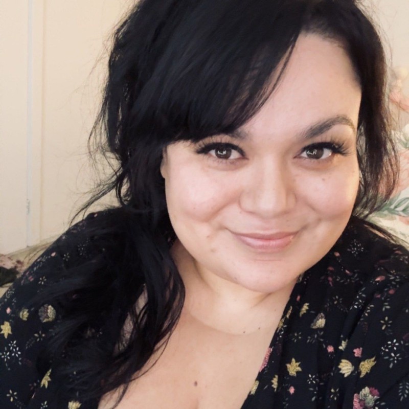 Mia is typing… (@mianalorraine) | Snapchat Stories, Spotlight & Lenses