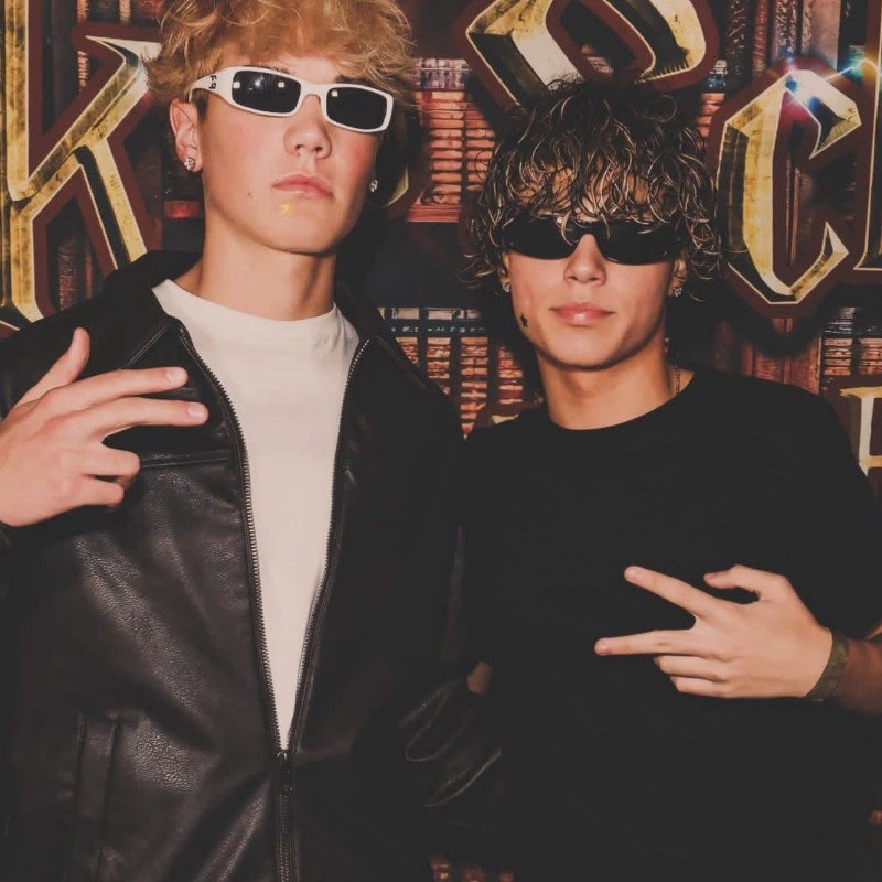 michael (@michael_badell) | Snapchat Stories, Spotlight & Lenses