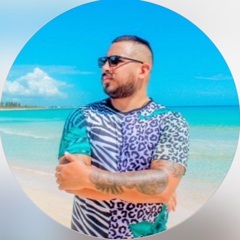 Michael Serna (@michaelcreated) | Snapchat Stories, Spotlight & Lenses