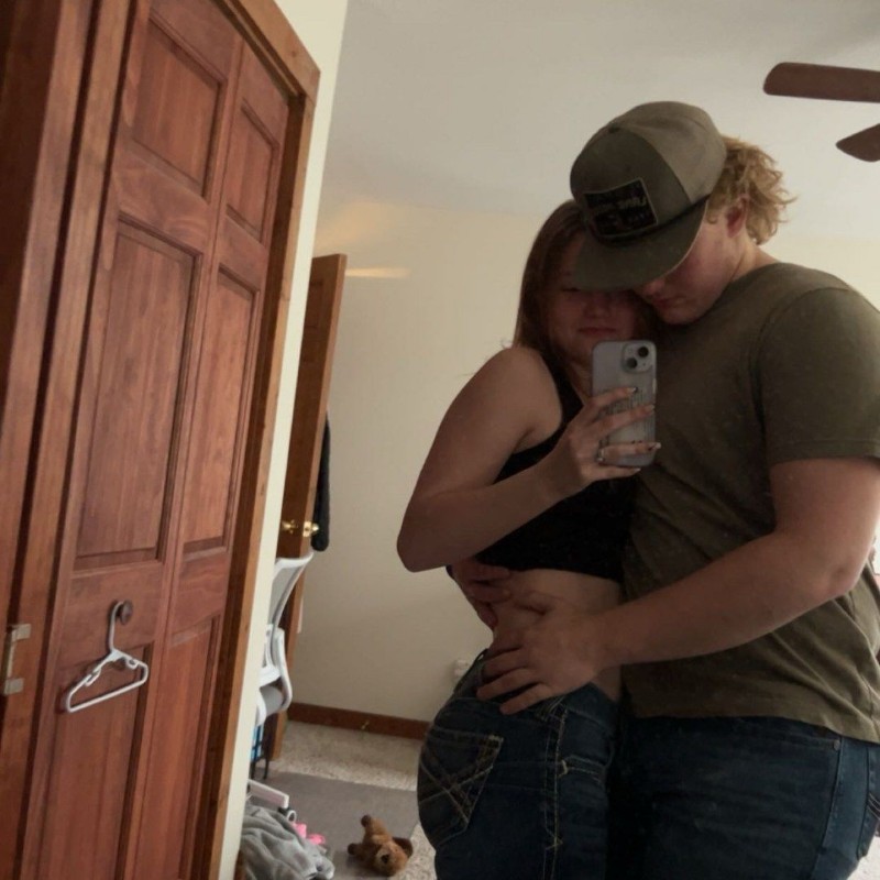 Mikaela Guest (@mikaela-guest) | Snapchat Stories, Spotlight & Lenses