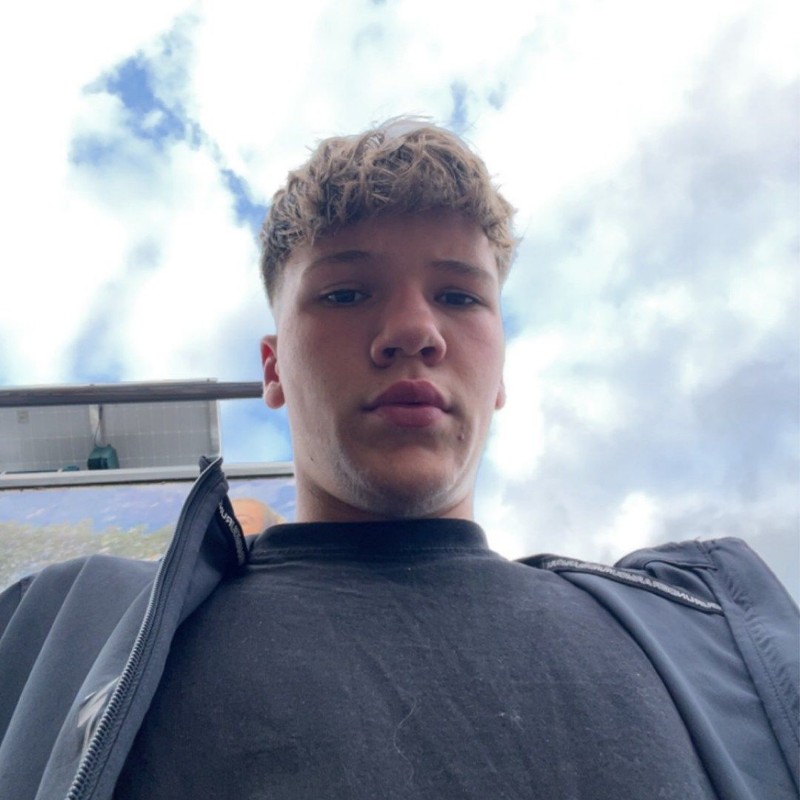 Mike (@mike_6977) | Snapchat Stories, Spotlight & Lenses