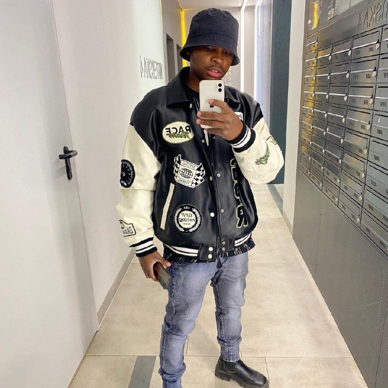 Mike Mparuri (@mikemparuri) | Snapchat Stories, Spotlight & Lenses