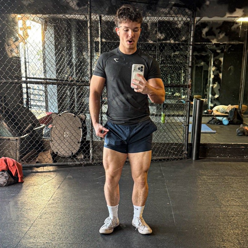 mike (@mikey_antczak) | Snapchat Stories, Spotlight & Lenses