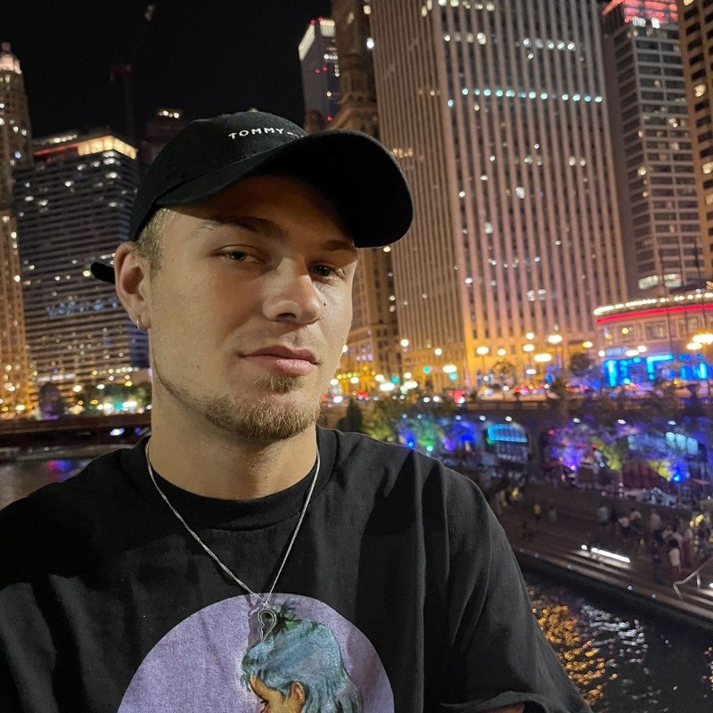 Mike Lock🧛🏾‍♂️ (@mikeytehrulor) | Snapchat Stories, Spotlight & Lenses