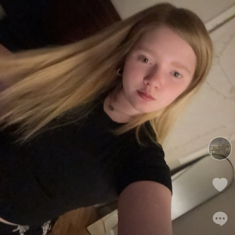 Miley Root (@miley_root3496) | Snapchat Stories, Spotlight & Lenses