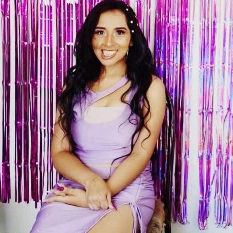 Minelly Muñoz (@minelly_mun2021) | Snapchat Stories, Spotlight & Lenses